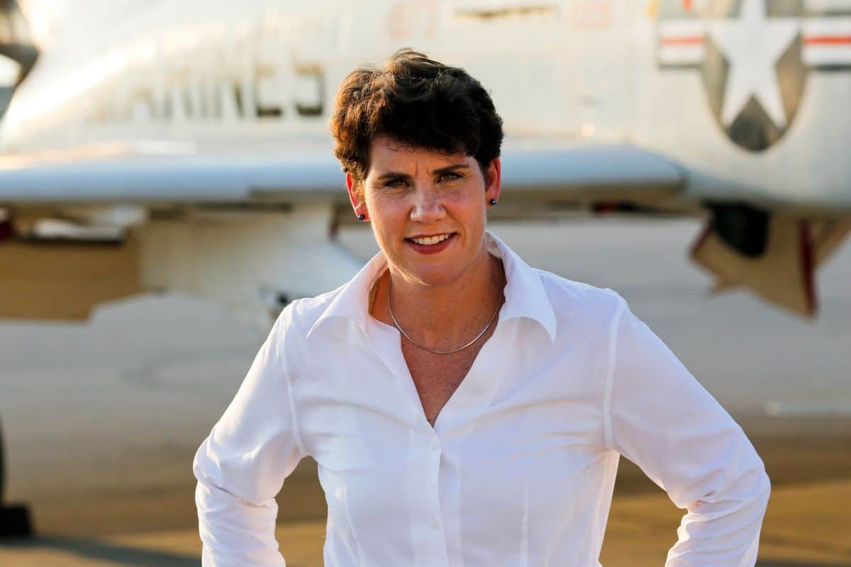 Female Fighter Pilot Runs for Congress - ElectWomen